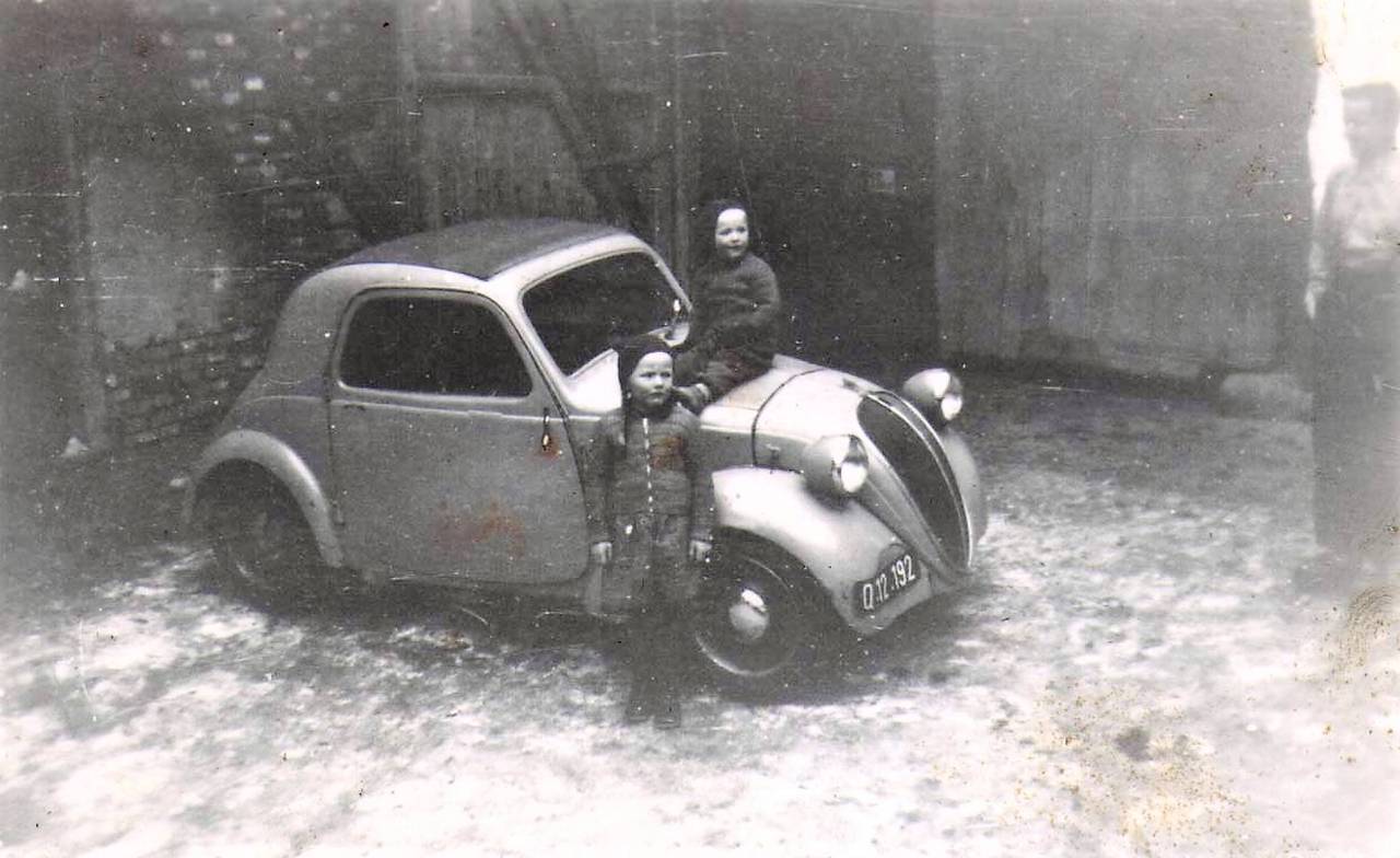 das erste Auto beim Asenbaum in Amberg